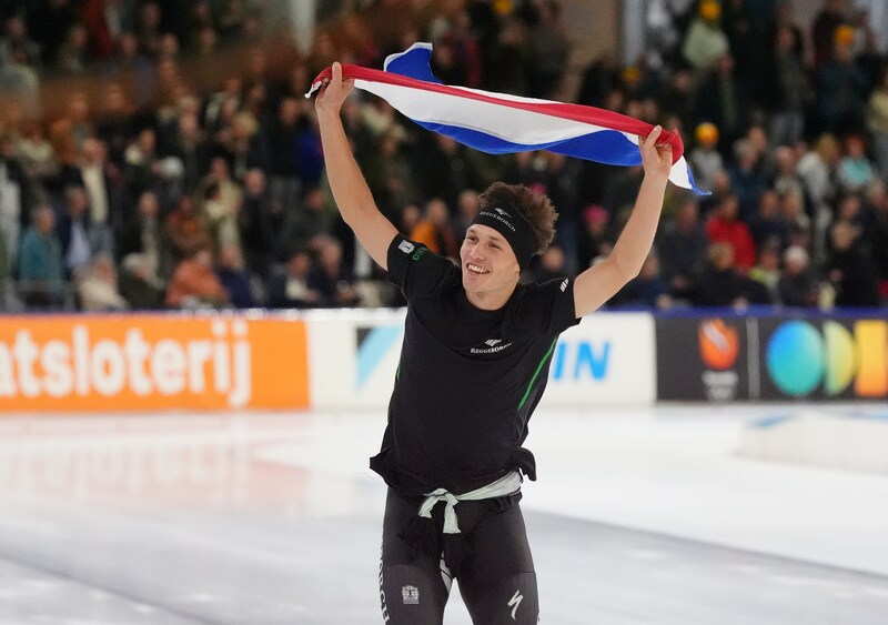 Marcel Bosker schaatst met helm naar verrassende eerste Nederlandse ...