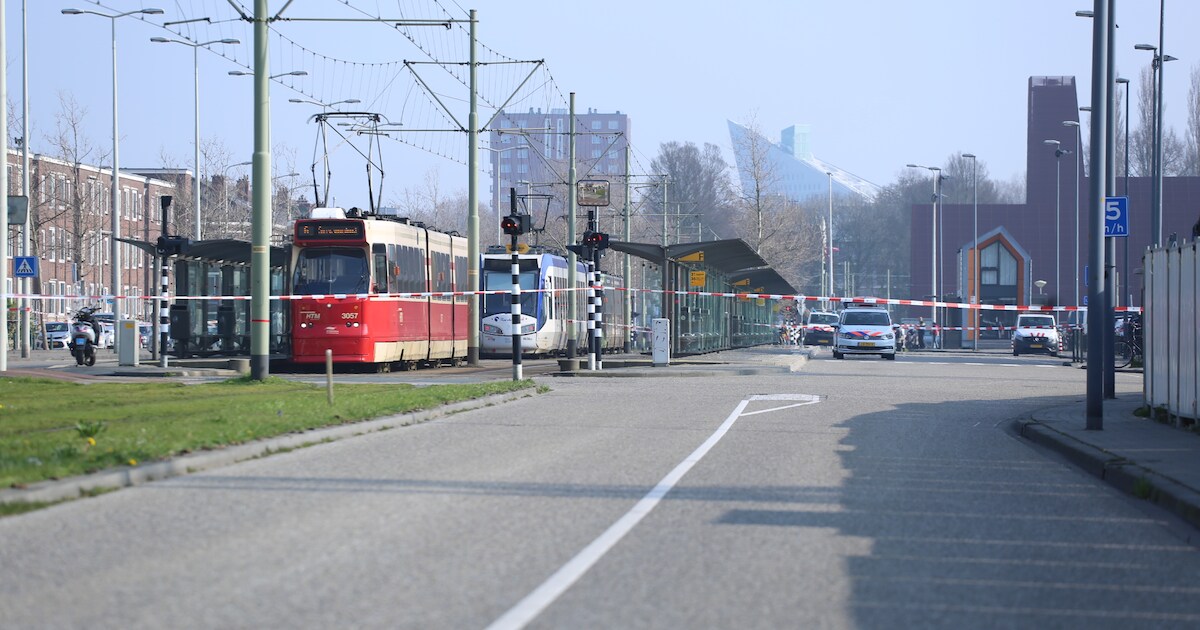 Tramstation Leyenburg ontruimd na vondst onbeheerde tas | Den Haag | AD.nl