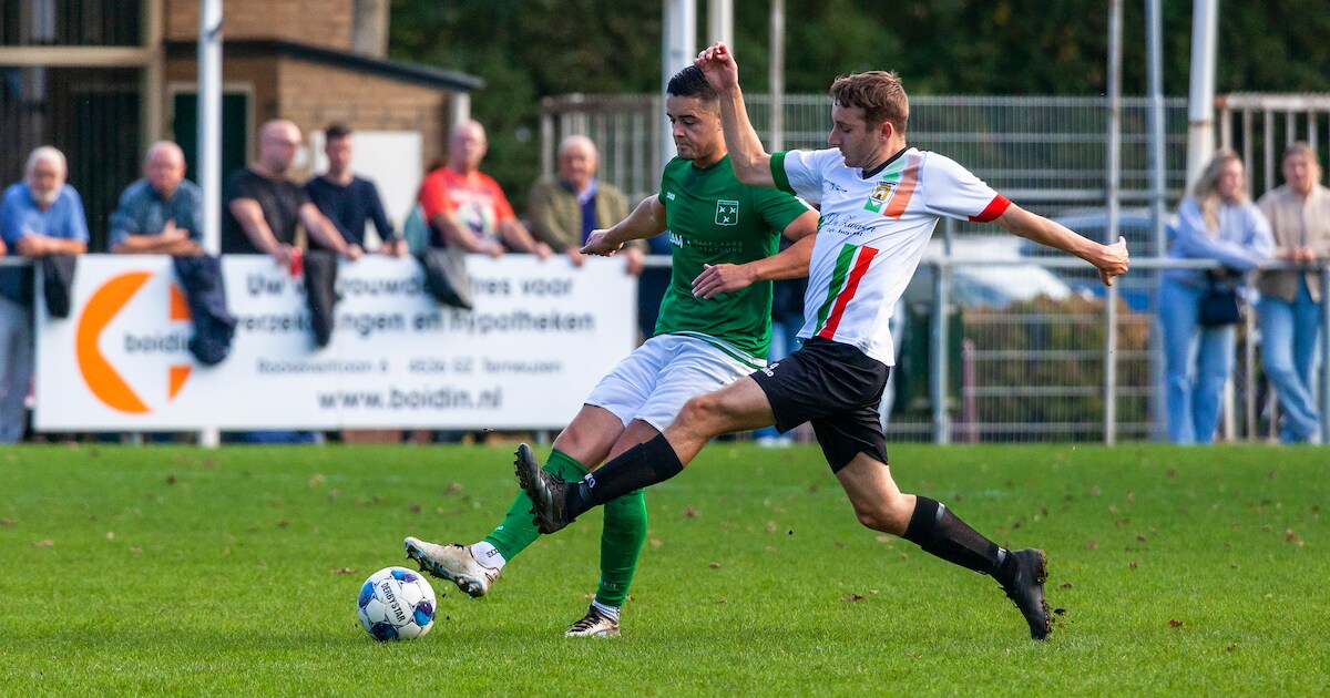 Zaamslag geeft cadeautjes weg in vooruit gespeelde feestwedstrijd tegen ...