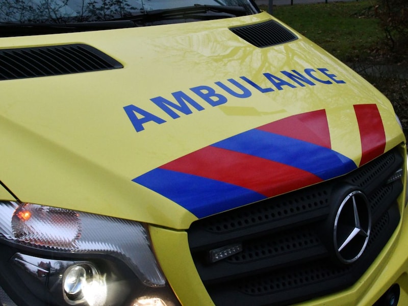 Ambulance met spoed naar Chaam | Regio | AD.nl