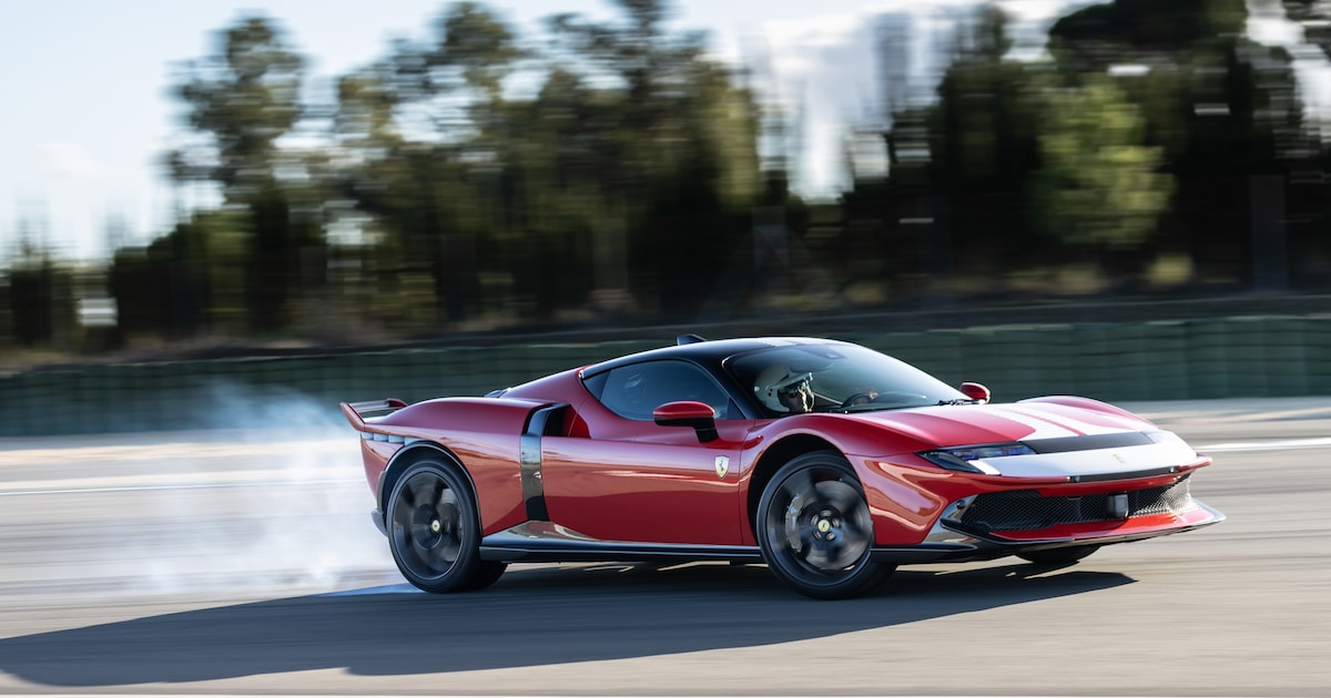 Deze Ferrari met 1050 pk verwijst naar twee illustere voorgangers ...