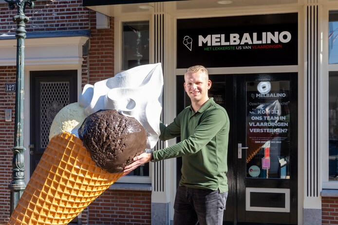 Droom van Jasper (22) komt uit met eigen ijssalon: ‘Ik ga het beste ijs ...