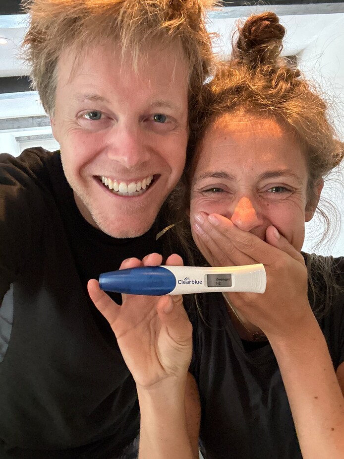 Lex Uiting en vriendin over zwanger worden na kanker: ‘Genieten lukte ...