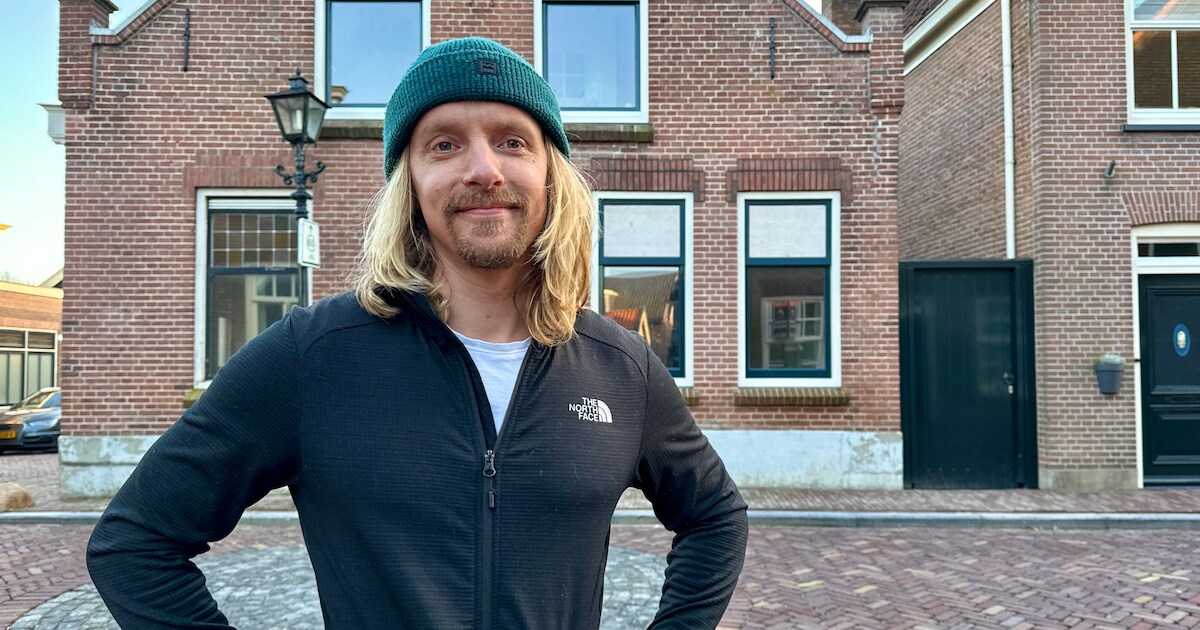 ‘Surfdude’ Marnix verbouwt zelf zijn huis en reist graag naar hoge ...