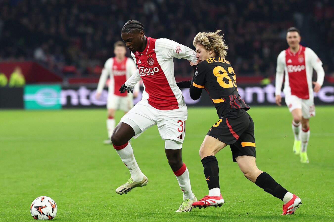 Deze tegenstanders kunnen PSV, Feyenoord, Ajax, AZ en FC Twente vanmiddag loten | Foto | AD.nl