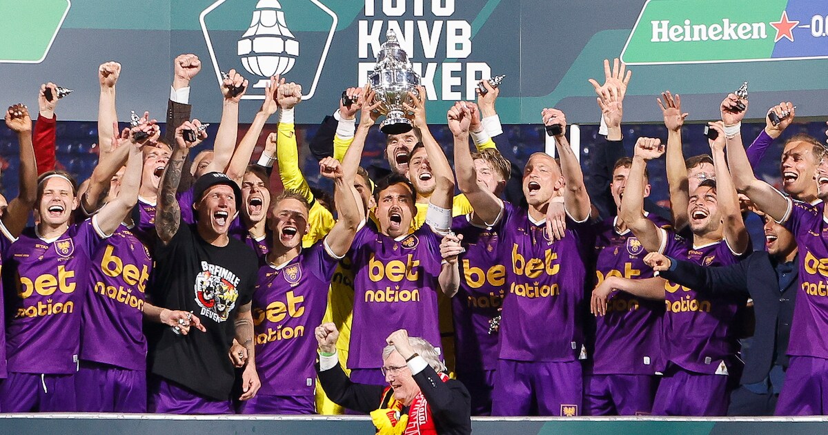 Johan Cruijff Schaal | Zo laat strijden kampioen PSV en bekerwinnaar Go ...
