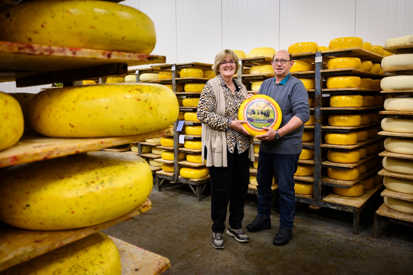 Thera (63) begon ooit met kaas maken in haar keuken, nu produceert de ...
