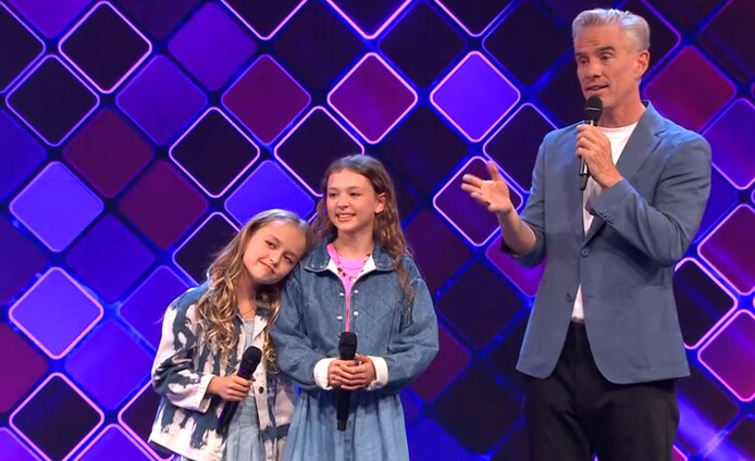 Dochtertjes van realityster stelen de show in DNA Singers: ‘Sta daar ...