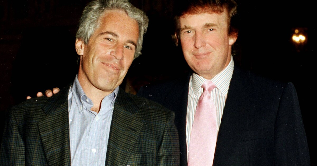 Foto's van Epstein op bruiloft Trump werpen ander licht op wat ...