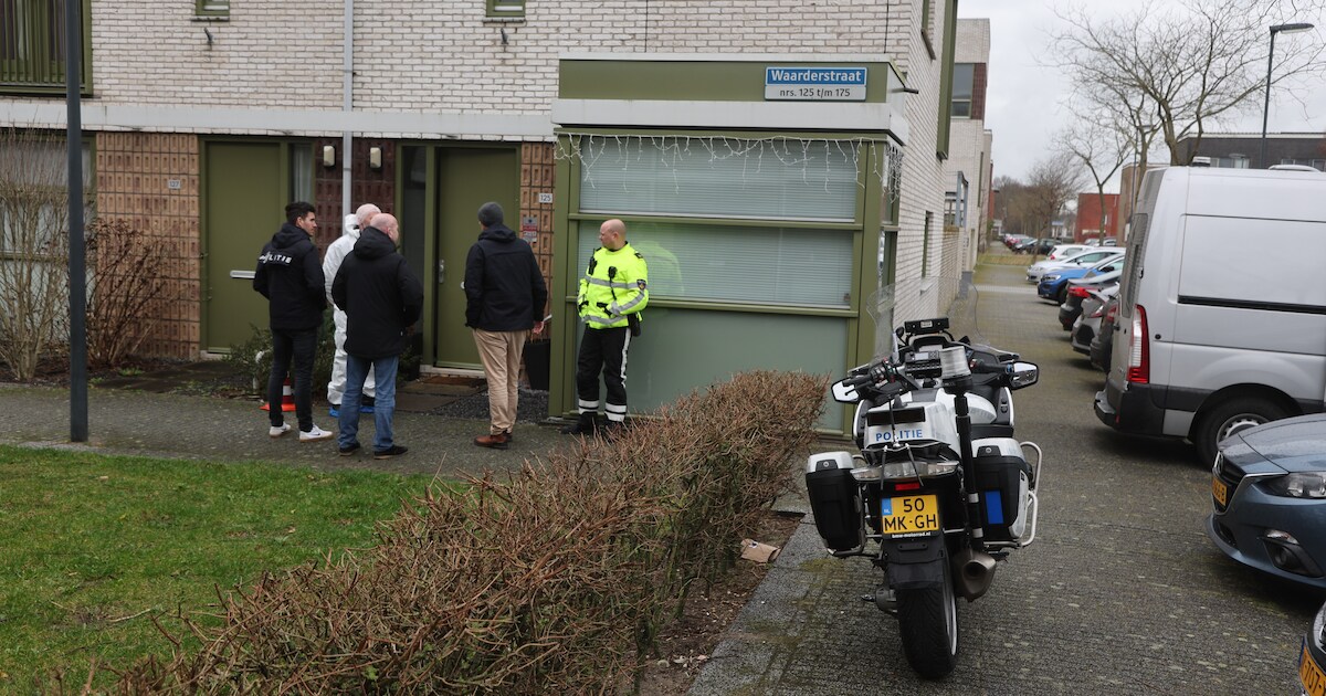 Vier jaar cel geëist voor woningoverval waarbij slachtoffer via balkon ontkwam | Zoetermeer | AD.nl