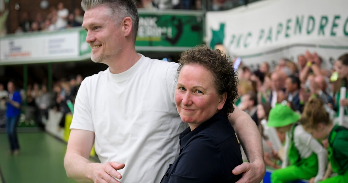 PKC voltooit comeback en gaat in zinderende atmosfeer naar play-offs ...