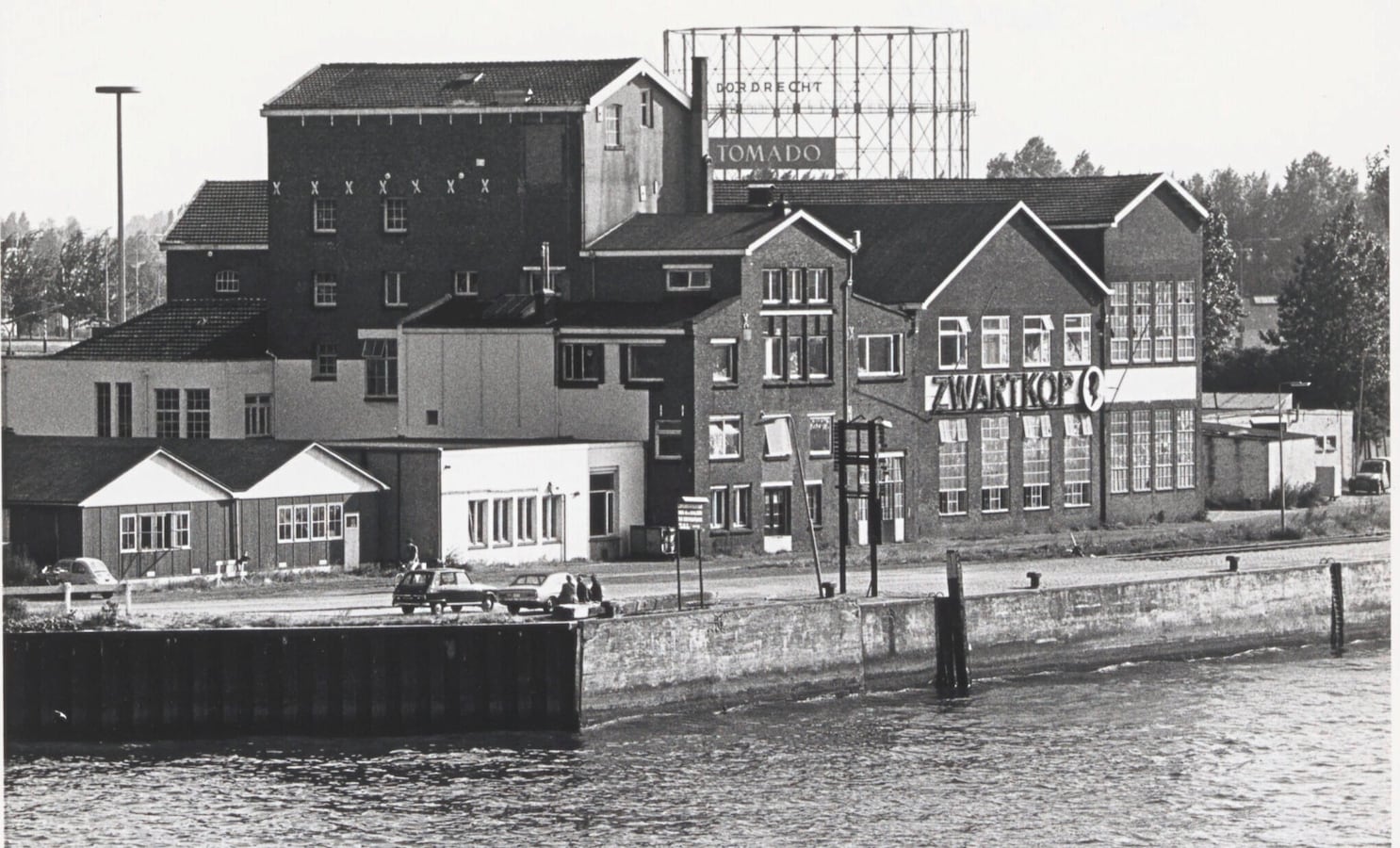 Uit de oude doos: 7 x foto's van de Schwarzkopf-fabriek in Dordrecht ...