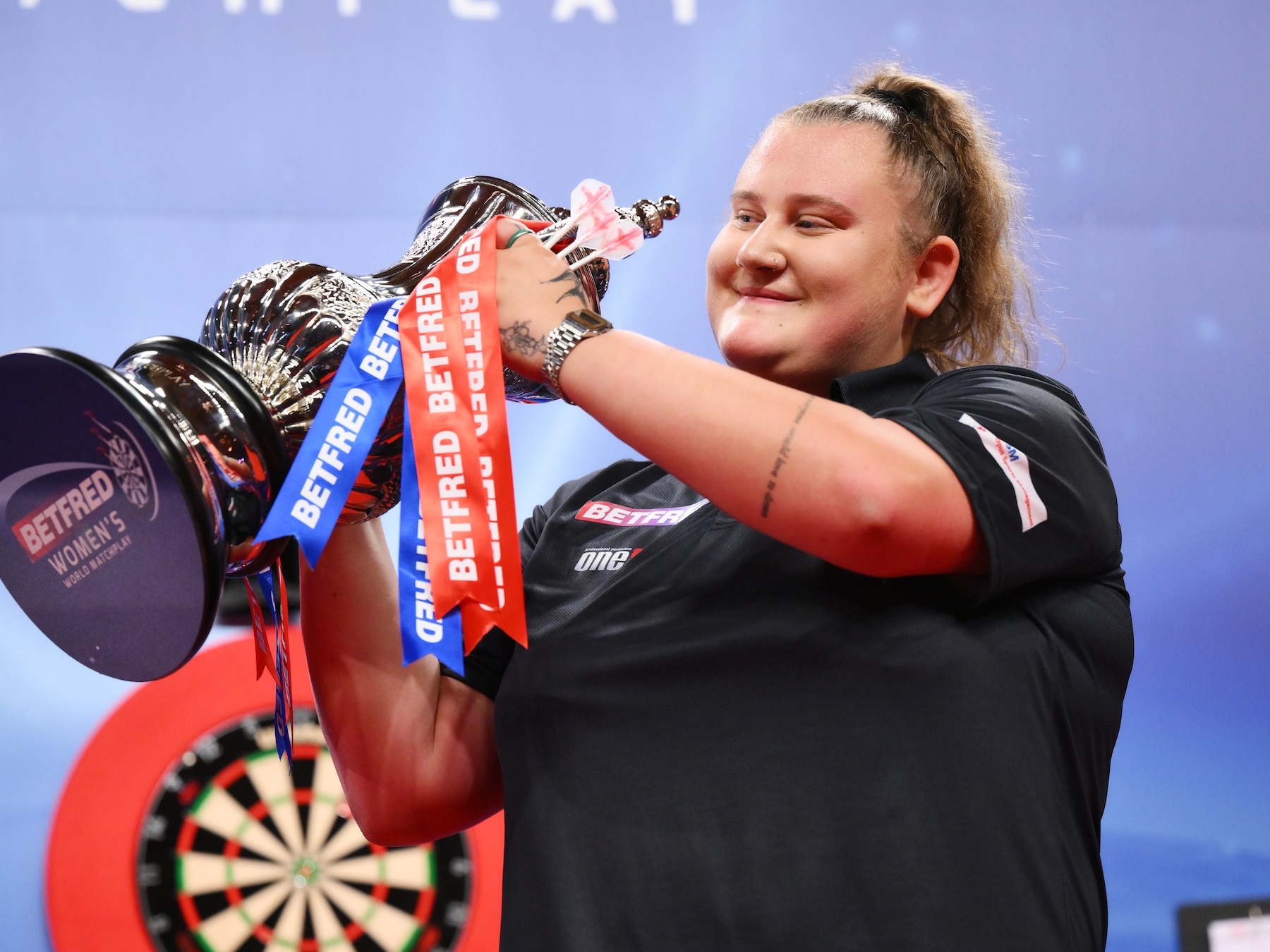 Michael van Gerwen bereidt Japanse WK-tegenstander alvast voor op Ally ...