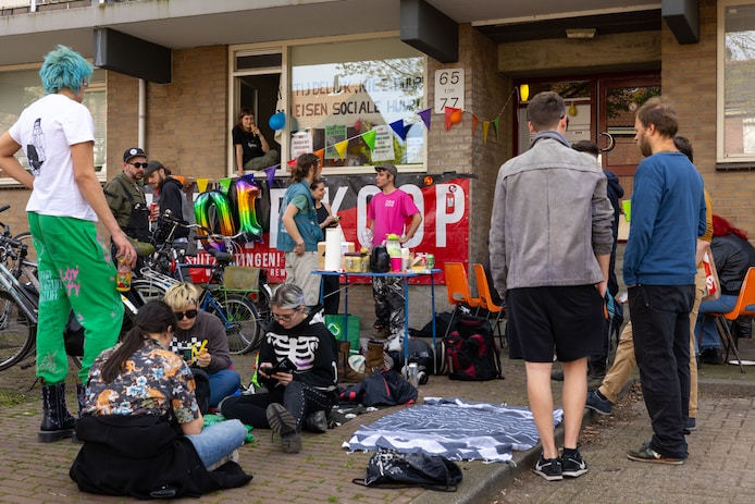 Jongeren kraken pand in Den Bosch: ‘Woningen zijn er voor mensen, niet ...