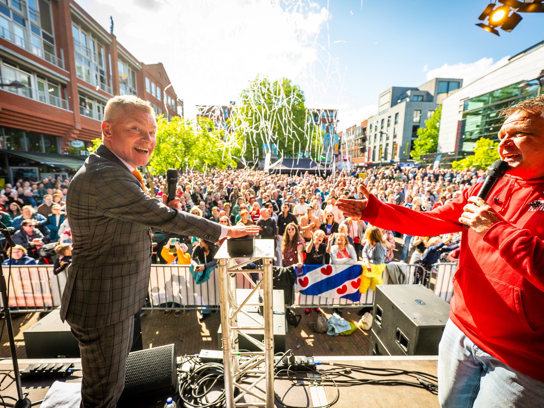 Bankzitters geven bijzondere lessen op school in Alphen: snel rijk ...