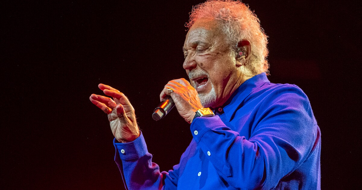 Tom Jones (83) is onverwoestbaar op North Sea Jazz | Show | AD.nl
