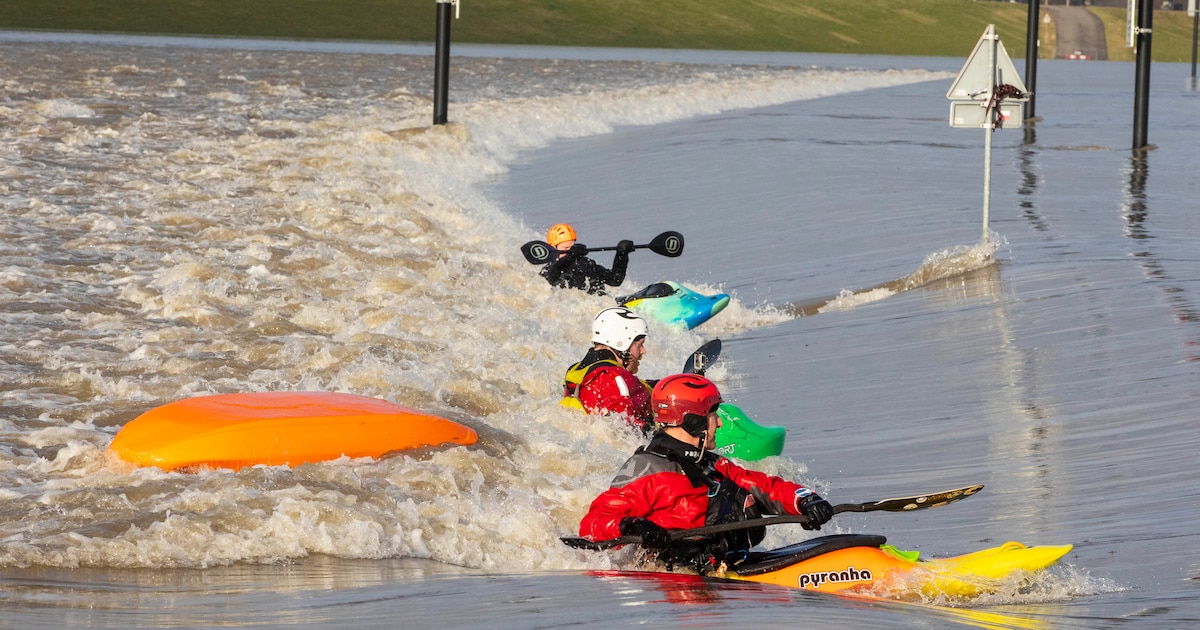 Kanoërs houden vandaag NK freestyle in overstroomde Waal: ‘Dit is ons ...