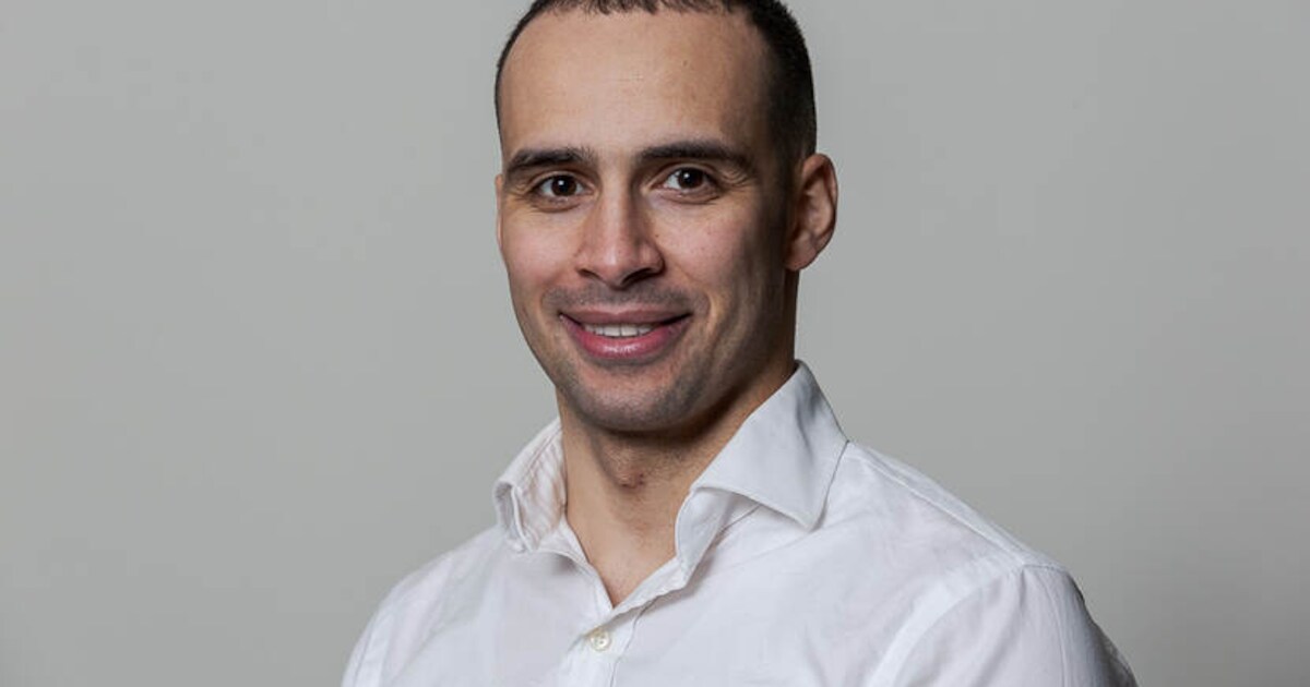 ‘Rotterdam wordt hartveiliger met een Nouri-AED’ | Rotterdam | AD.nl