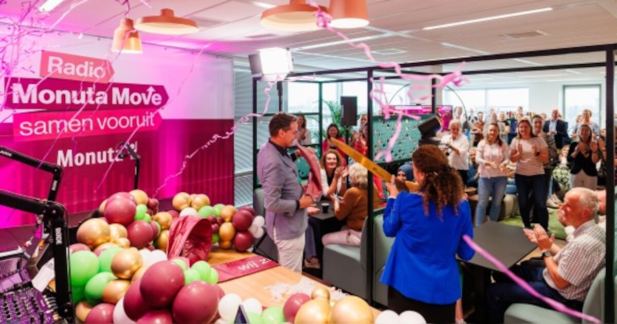 Hoofdkantoor Monuta geopend in Amersfoort, vrijdag wordt cake uitgedeeld op Eemplein ...