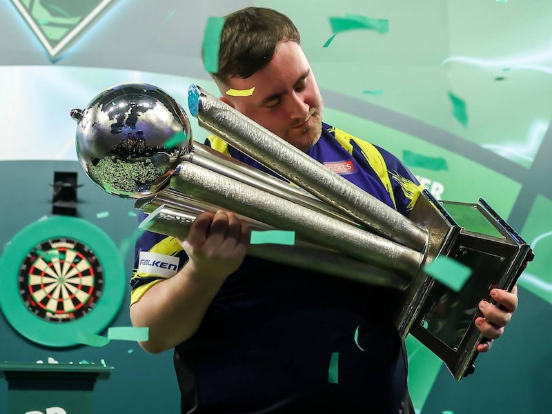 Ouderwets verbeten Michael van Gerwen herpakt zich met sterk spel op WK ...