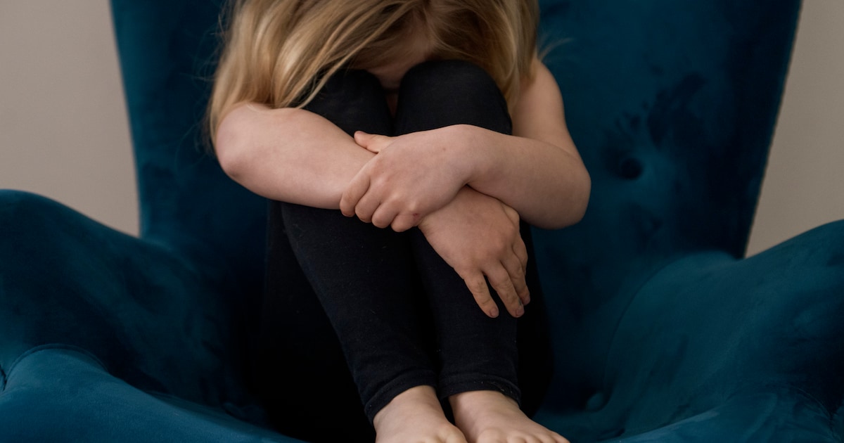 Meisje uit Maarssen gaat logeren bij oom en tante, maar komt ‘anders’ terug: wat gebeurde er ’s ...