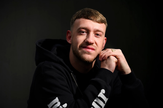 Bryan Dekker terug op voetbalveld na bewogen jaar: ‘Praten is ...