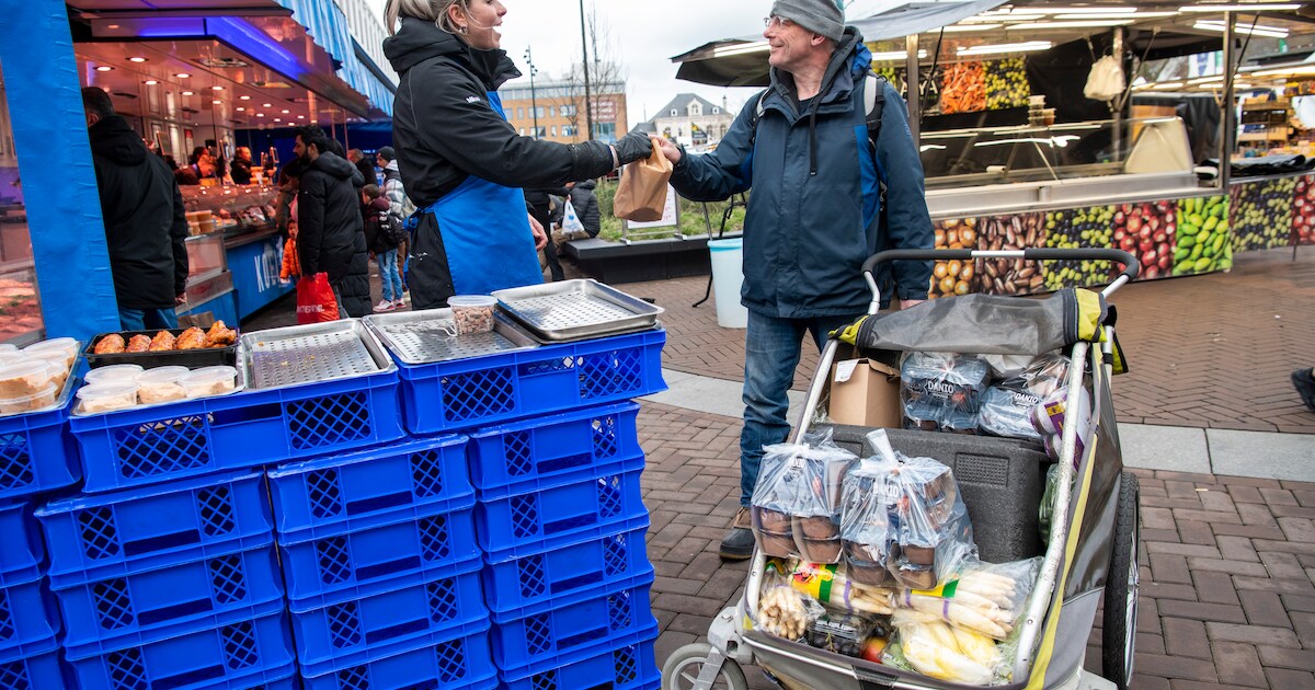 Koopjesjagen bij het scheiden van de markt in Apeldoorn: ’Hé Bart-Jan ...