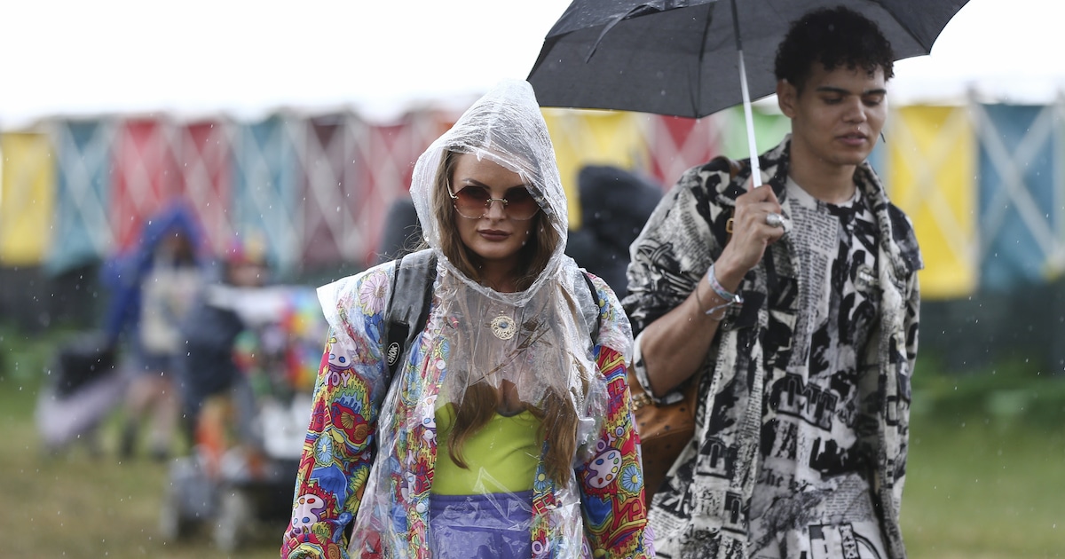 Festivalgangers moeten dit weekend poncho én zonnebrand meenemen: eerst ...