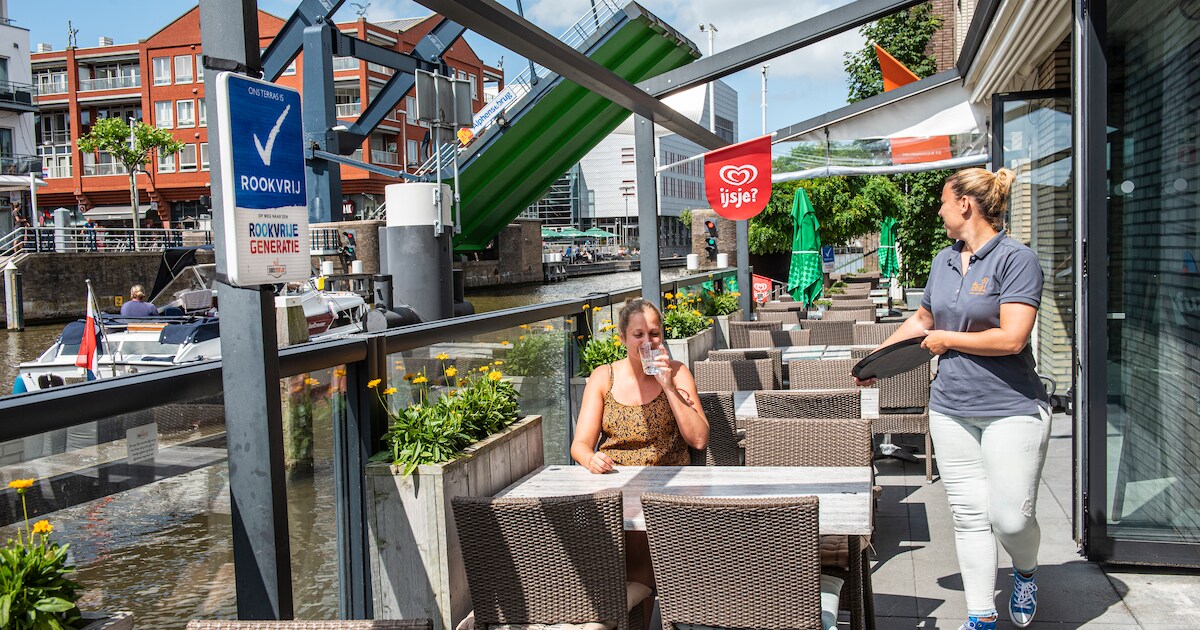 ‘Je jaagt rokers echt niet weg als je een rookvrij terras gaat ...