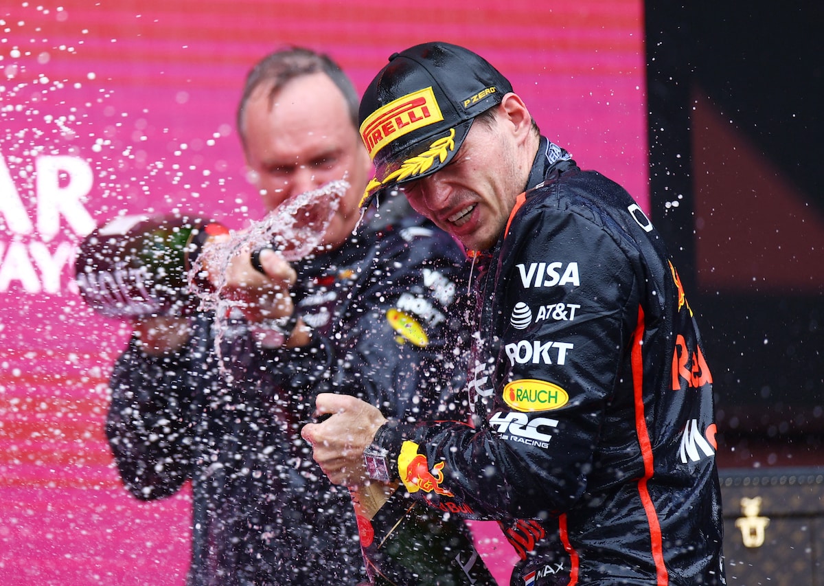 Stand Formule 1 | Max Verstappen profiteert van dramatisch weekend McLaren in Azerbeidzjan ...