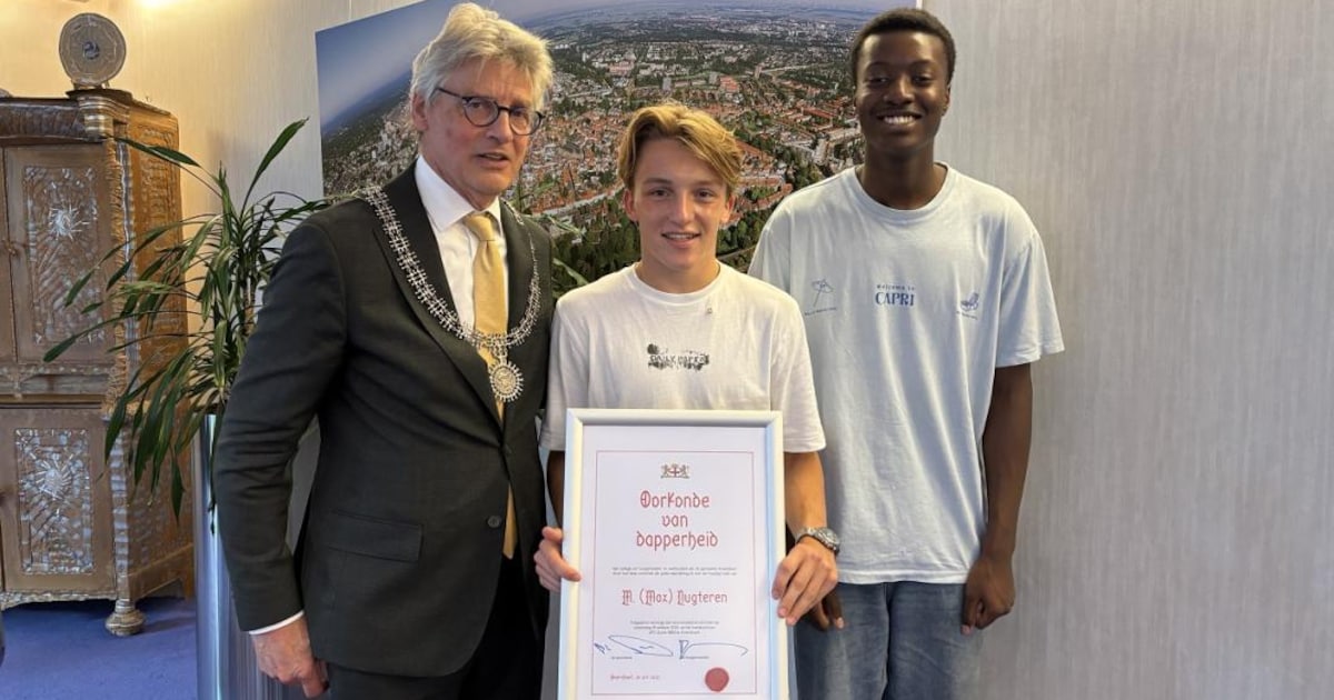 Held Max (18) begon gelijk met reanimeren toen voetballer een ...