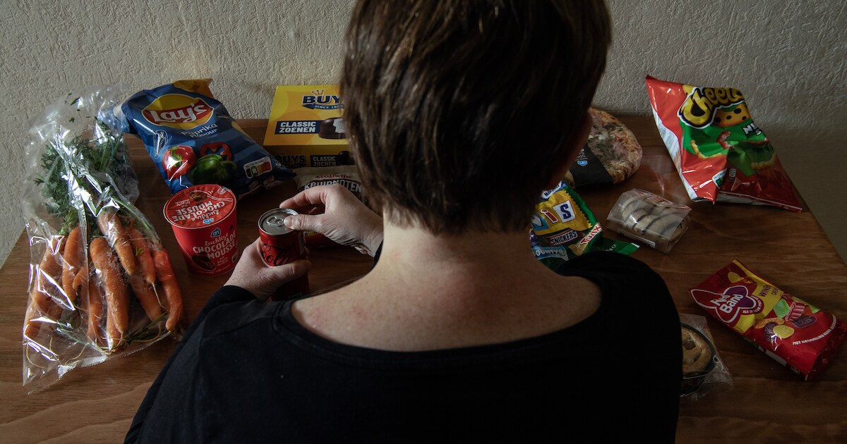 Daniëlle kon niet stoppen met eten, nu heeft ze haar leven weer terug ...