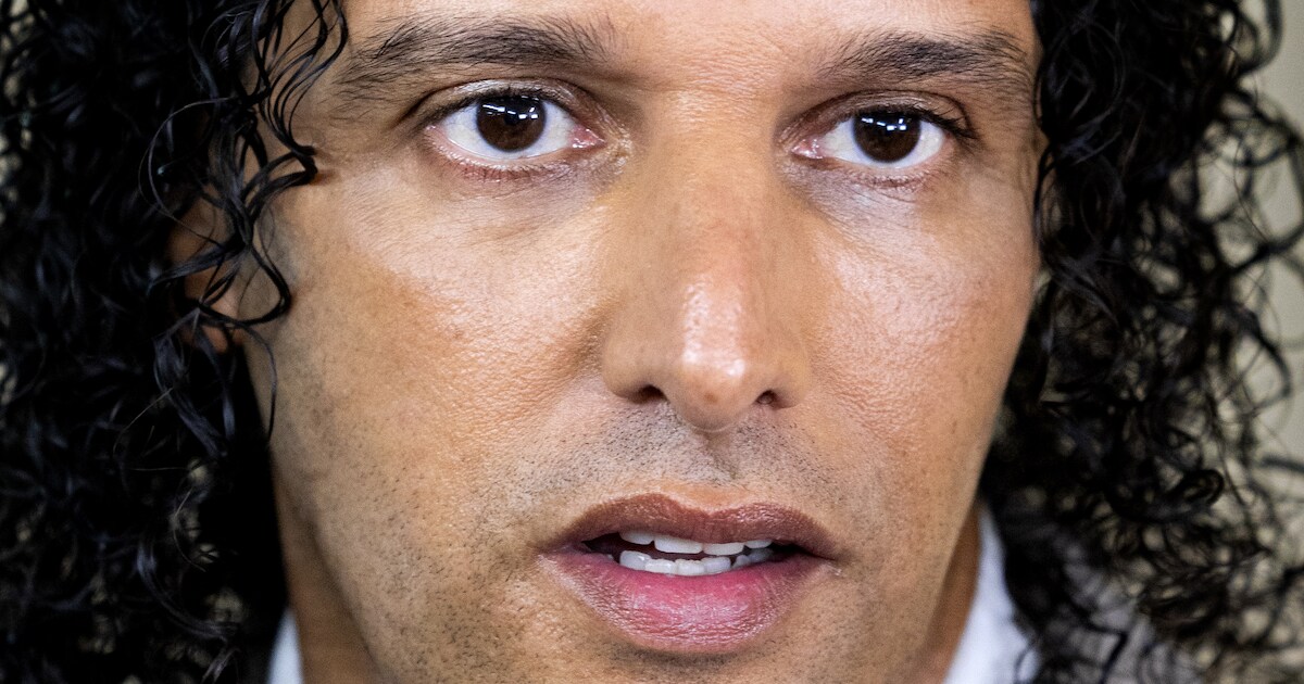 Twee jaar cel voor ‘dwingende’ Ali B voor verkrachting Naomi en poging tot verkrachting Ellen ...