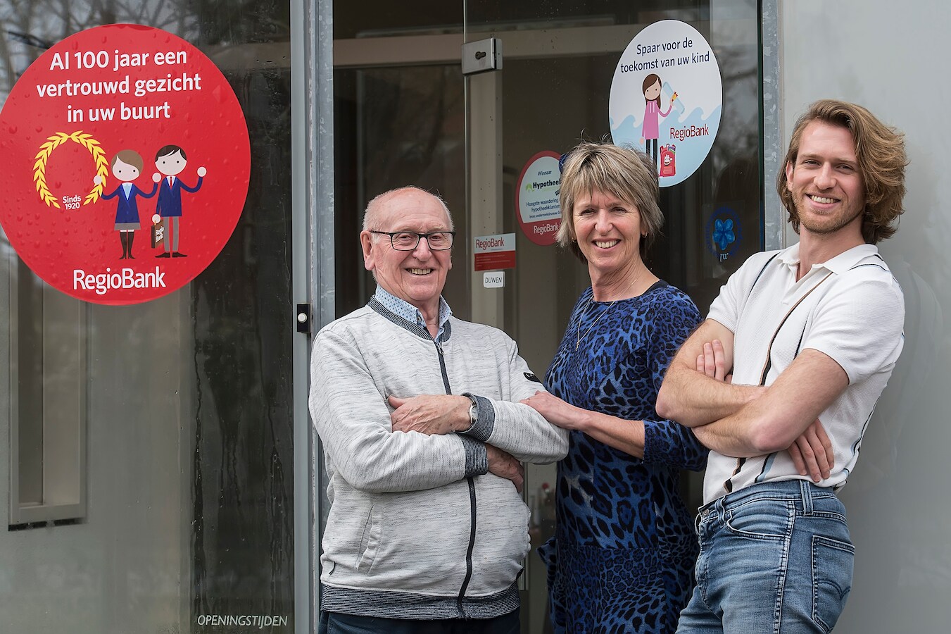 In Goirle: de kleine bank van Jos staat stoer overeind | Foto | AD.nl