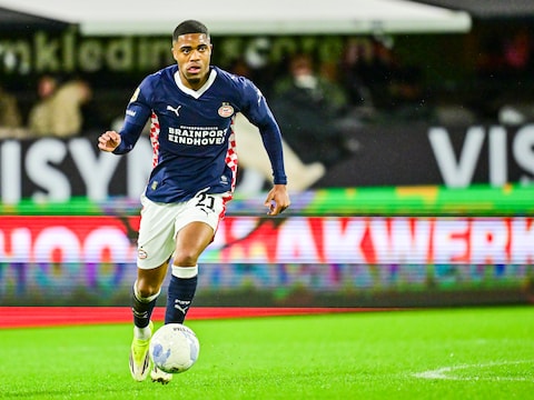 Myron Boadu sluit aan bij eerste training PSV, ondanks uitblijven van ...
