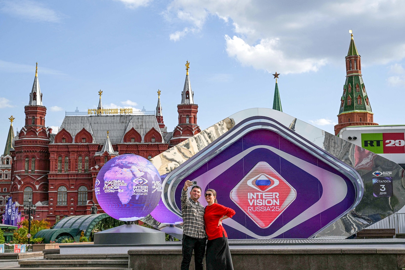 Nu Rusland nergens meer welkom is houdt Poetin zijn eigen songfestival ...