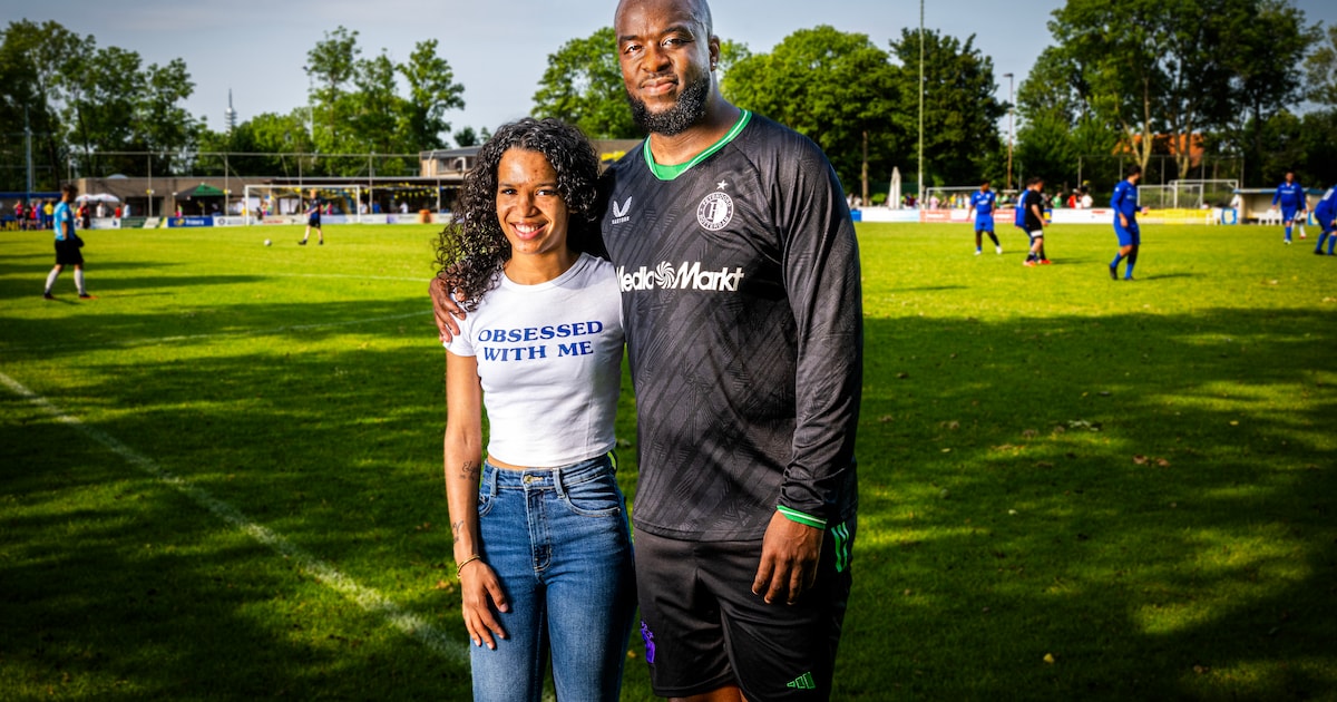 Runell (37) neemt tien kansarme jongeren met een rugzak mee naar ...