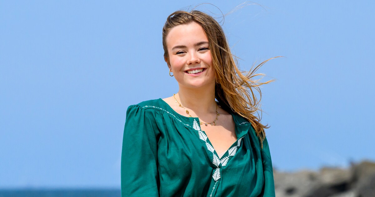 Prinses Ariane straalt bij nieuwe school in Italië en Anouk zoent man ...