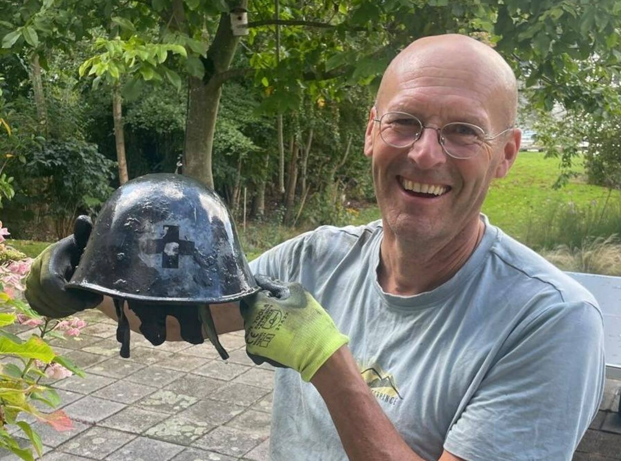 Gorcumse René slaat wel hele bijzondere vangst aan de haak: Rode ...