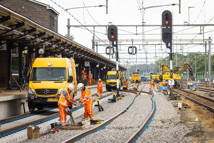 Treinreizigers ondervinden steeds meer hinder van werkzaamheden: ‘Te ...