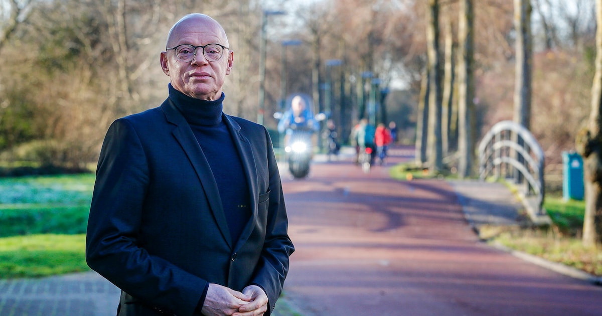 Burgemeester Houten ernstig bedreigd om asielzoekers in dorp, man (53 ...