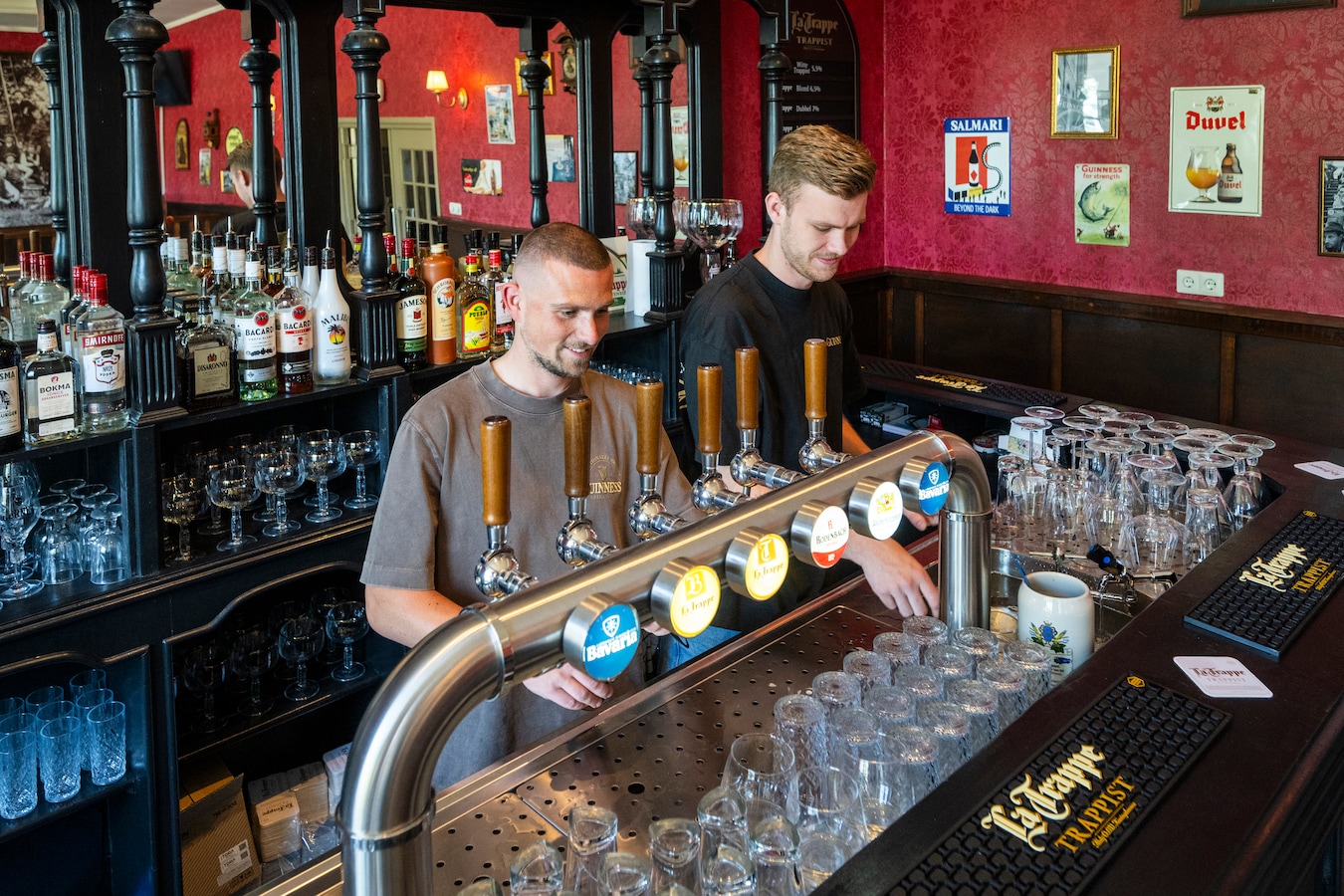 Wessel (25) en Niels (25) openen café vol nostalgie: ‘Hier herkennen ...
