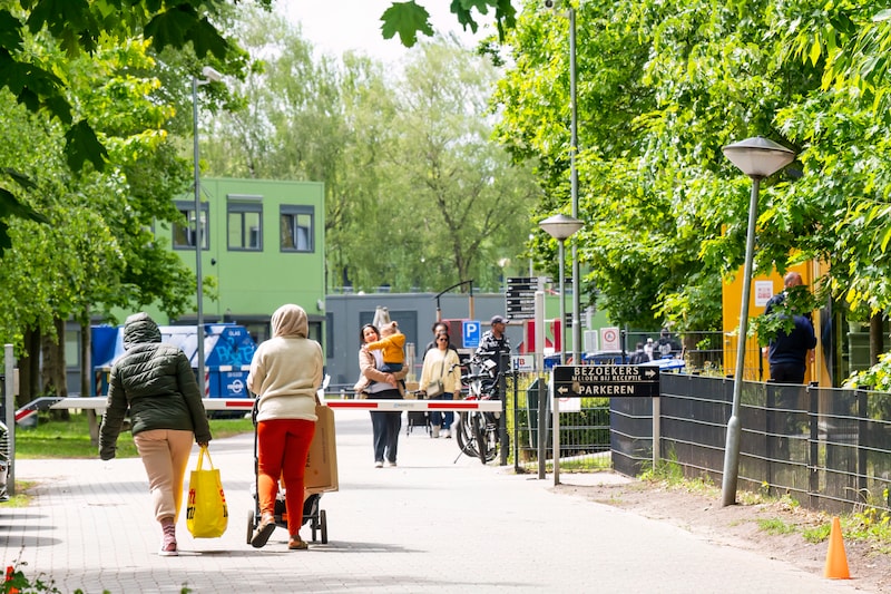 Azc Harderwijk blijft langer open ondanks belofte: gemeente eist ...