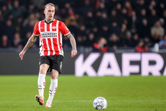 PSV mist Karsdorp, maar heeft een andere back terug: dit is de selectie ...