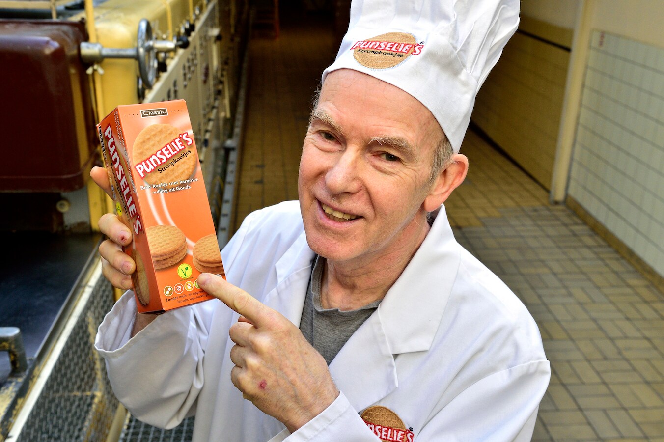 Ron Punselie doet inboedel van zijn bekende koekjesfabriek in de ...
