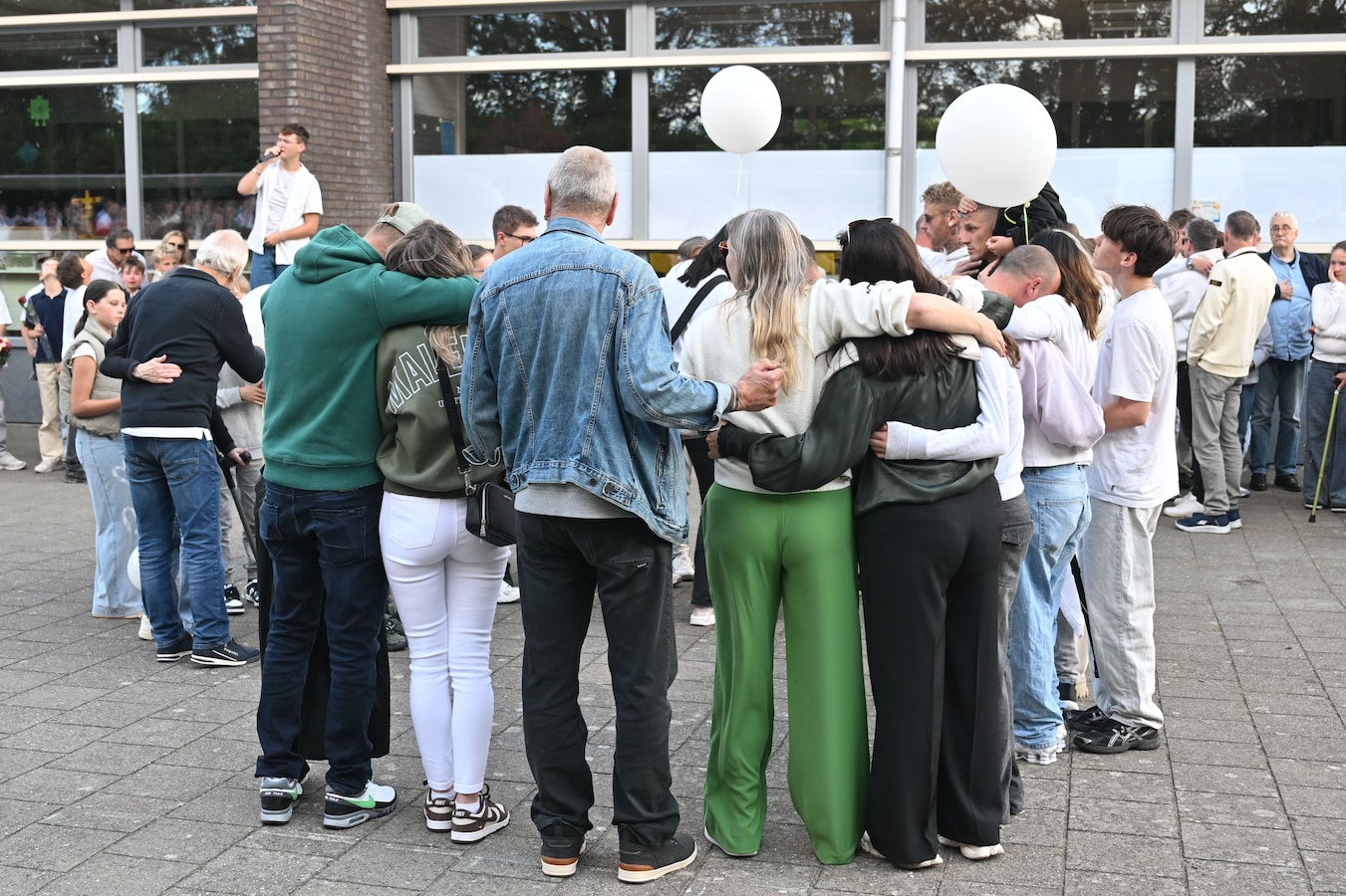 Lindsey loopt de stille tocht voor haar vriendin, die haar zoon verloor ...