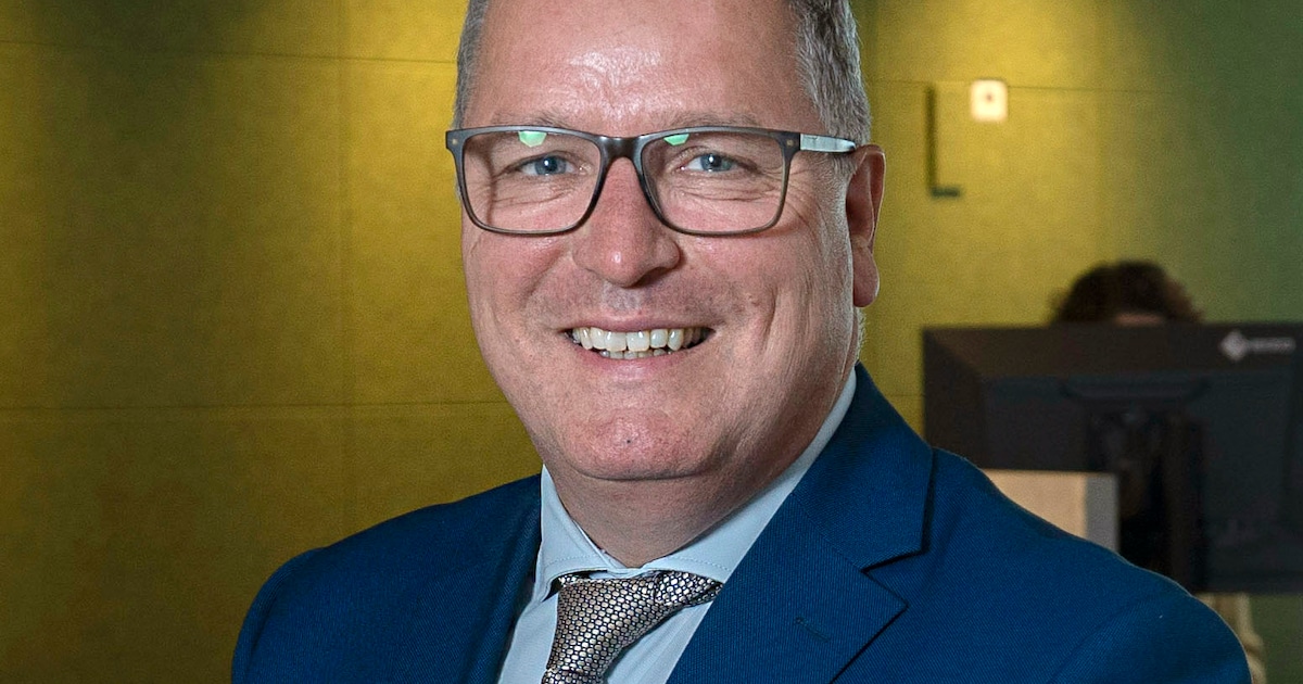 Marcel Delhez gaat voor tweede termijn als burgemeester van Veldhoven ...