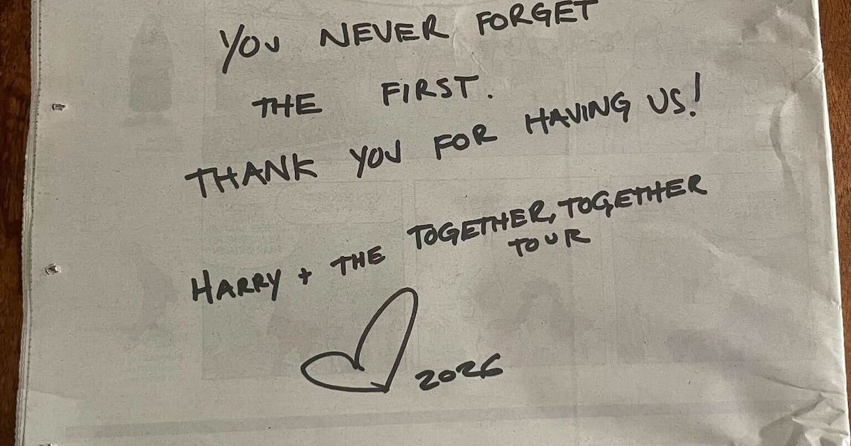 Run op Amsterdamse krant met ‘zelfgeschreven’ bedankje van Harry Styles ...