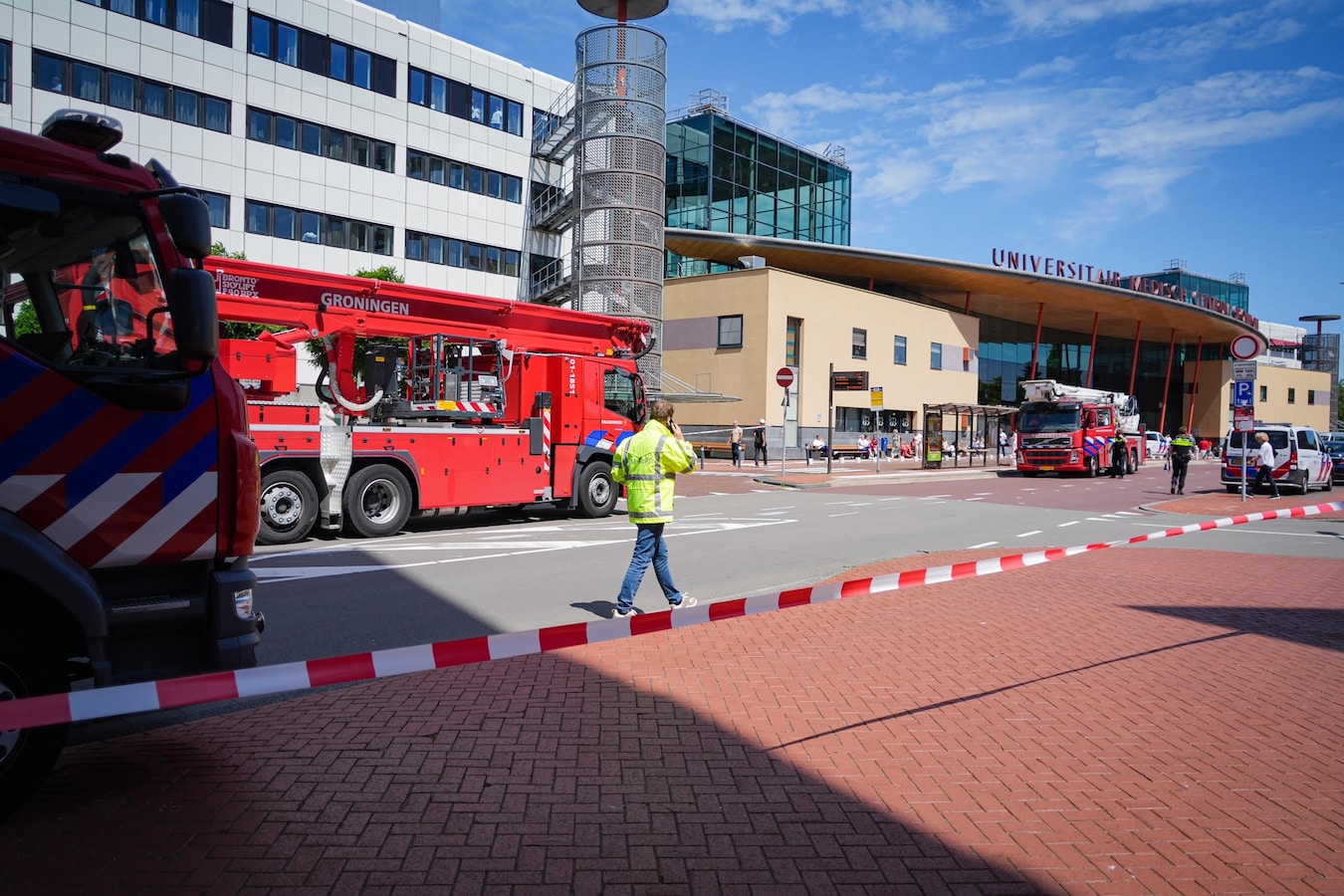 Veel rook door smeulende kabels in ziekenhuis in Groningen | Foto | AD.nl
