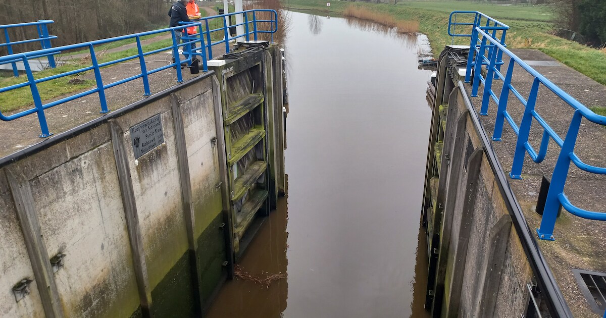 Dijk driemaal afgesloten vanwege werk aan Snelle Sluis | Regio | AD.nl